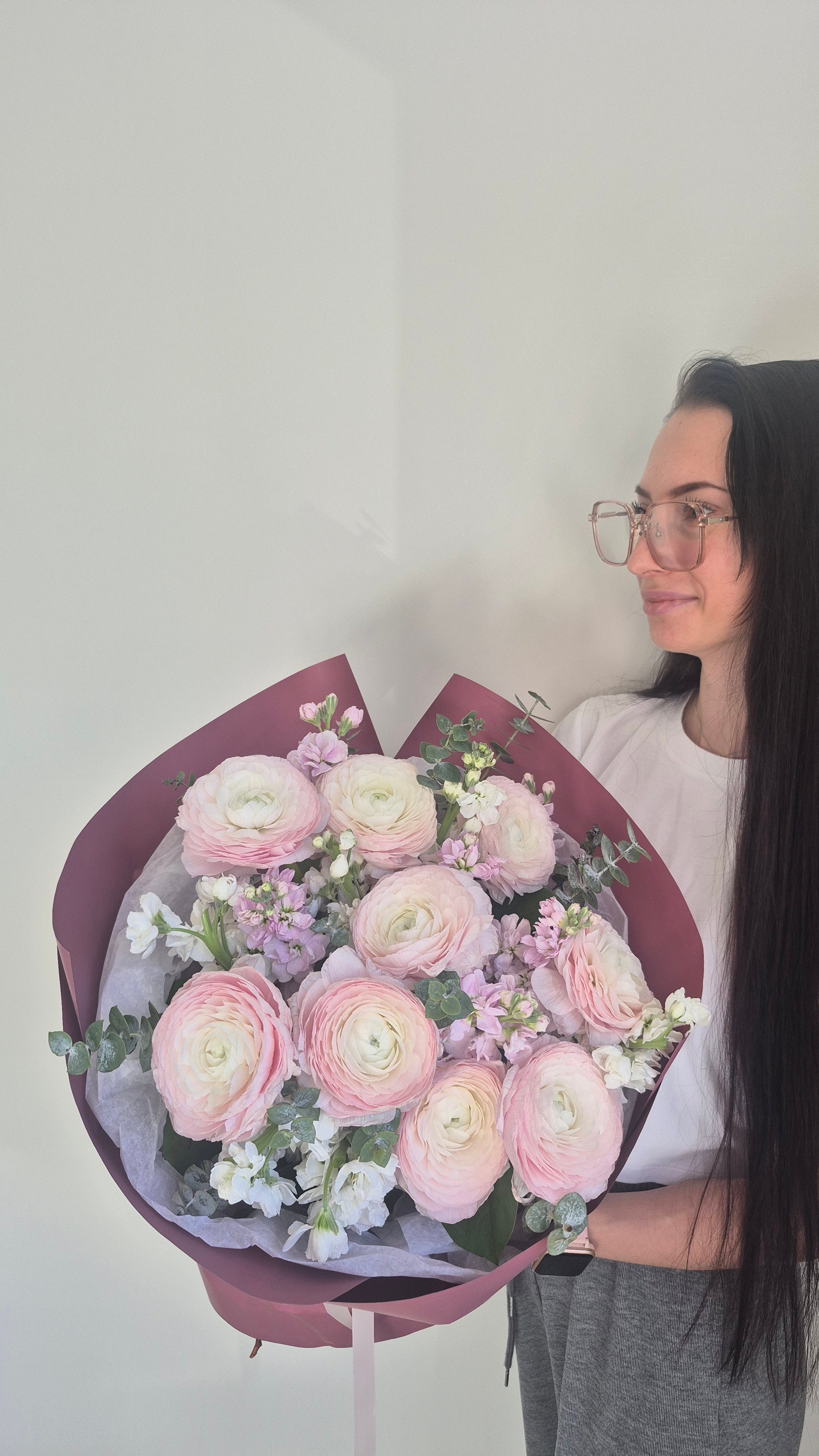 Bouquet "Quiet Bloom" Ranunculus Flower delivery Vermont – Bagel Flowers